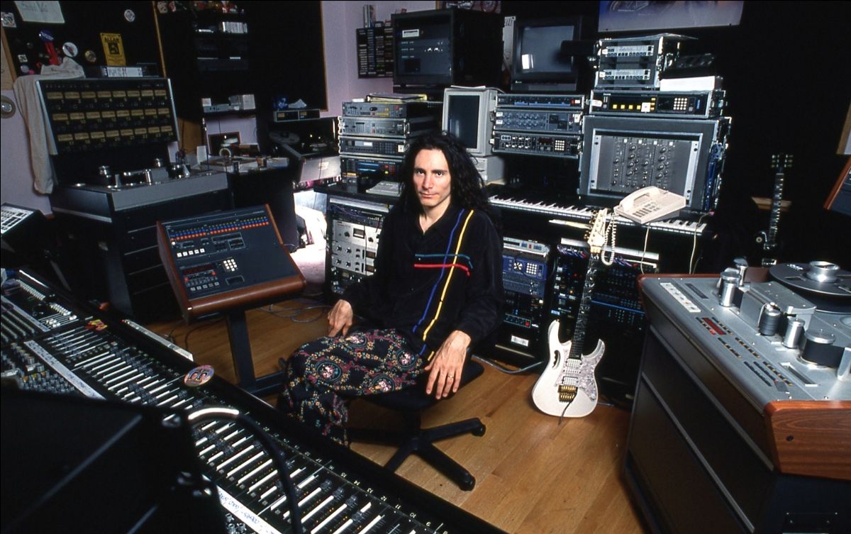 Steve Vai : Νέος δίσκος σε συνεργασία με τον τραγουδιστή Johnny “Gash ...